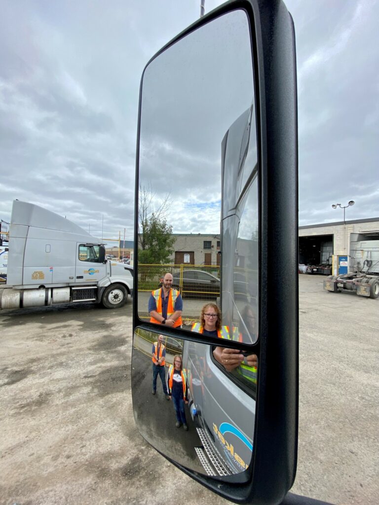 8 tips to aim, adjust, and use your truck mirrors - Truck News