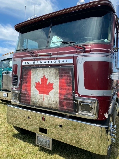Classic trucks draw crowds to Clifford - Truck News