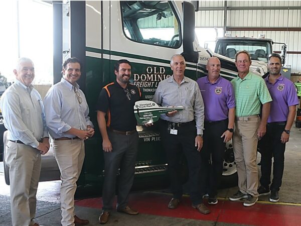 DTNA celebrates 800,000th vehicle built at North Carolina facility ...