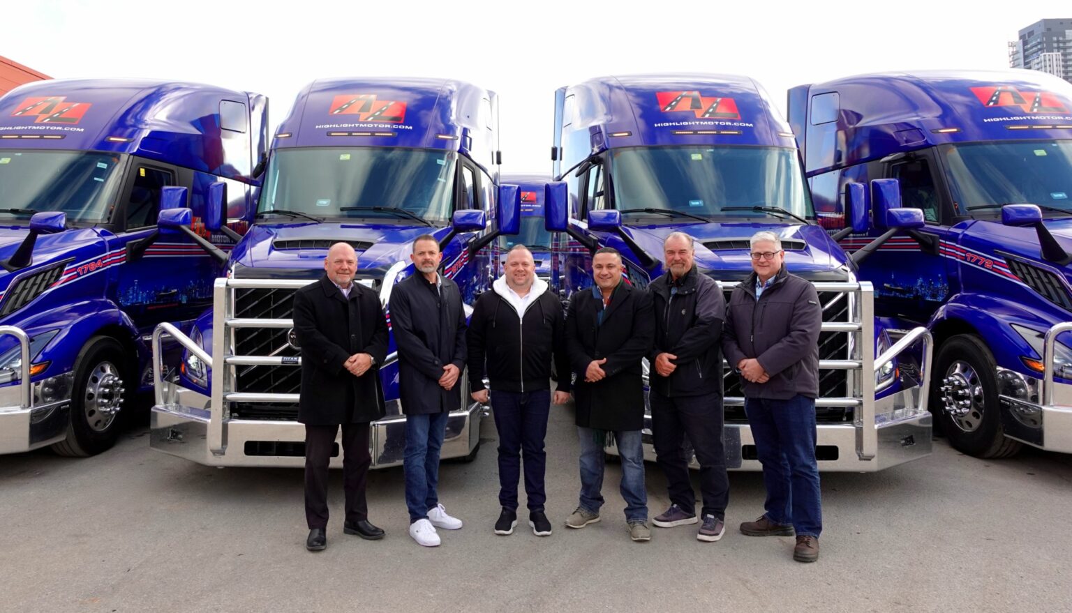 Highlight Motor Group adds 125 VNL 860s to fleet - Truck News